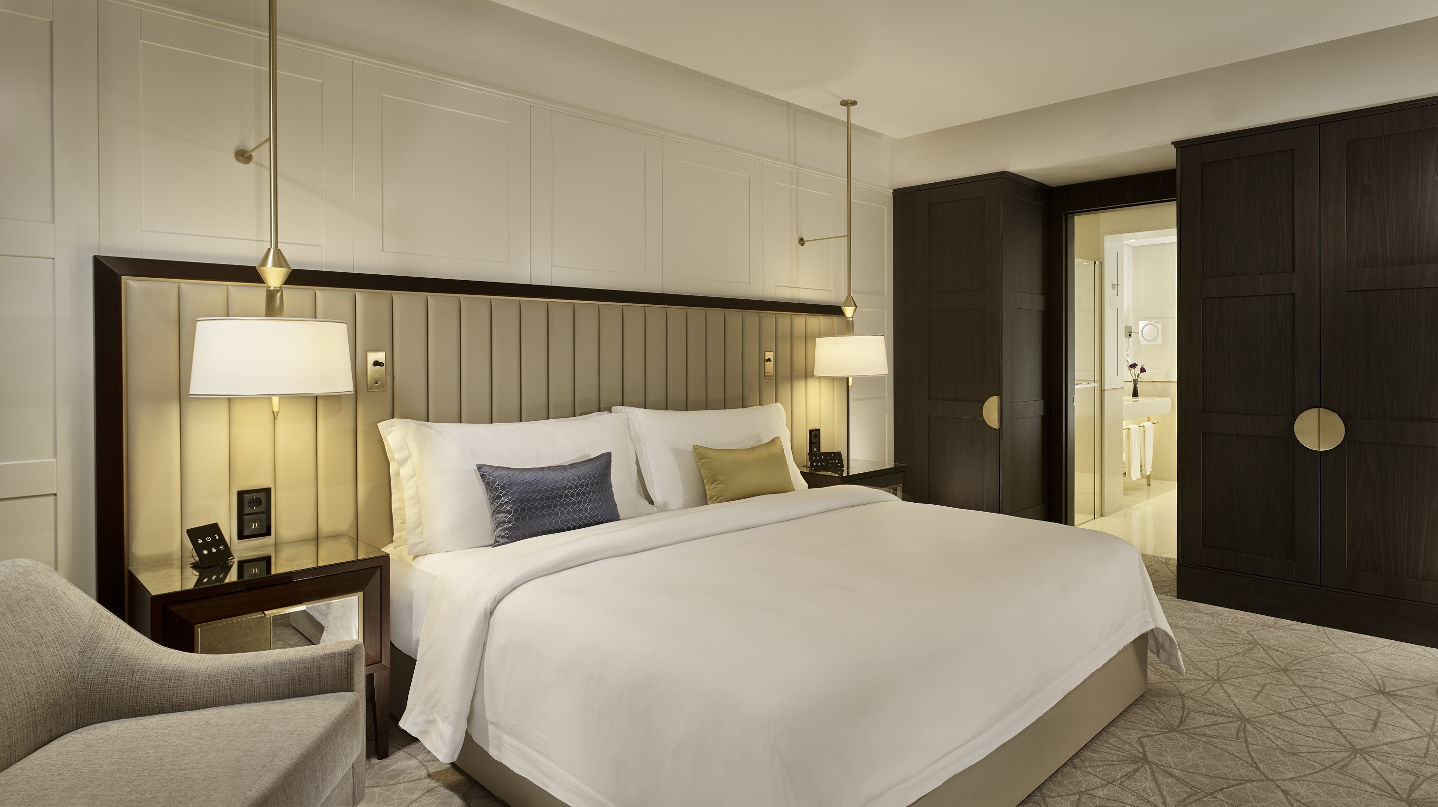 » The Alexander, A Luxury Collection Hotel, Yerevan by Alexander James ...